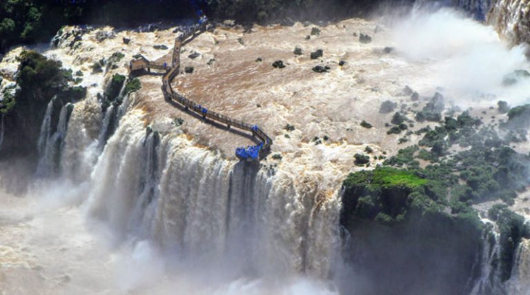Foz do Iguaçu bate recorde de turistas no primeiro semestre de 2019 ...